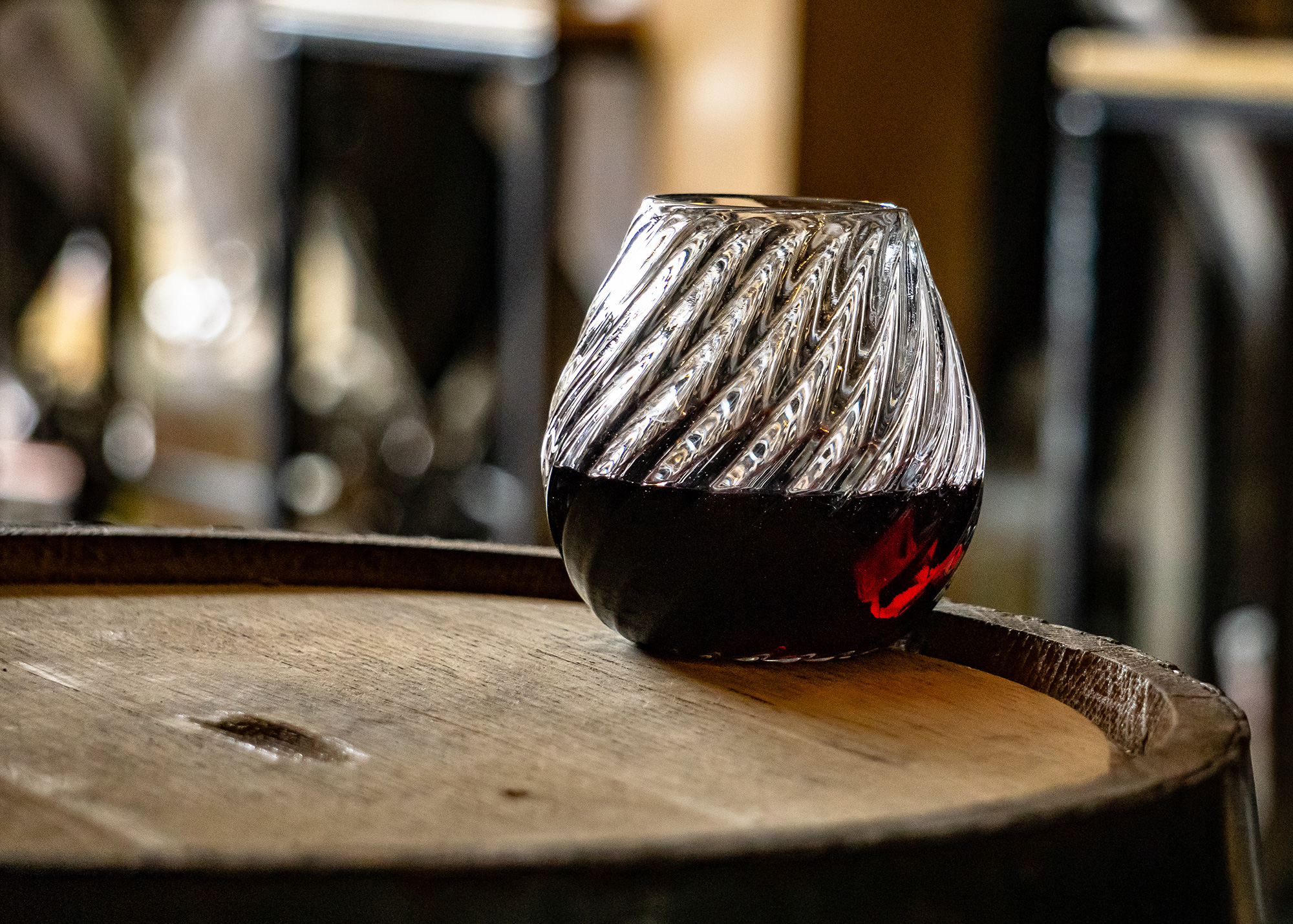 Saunter Red – Pretentious Glass Co.